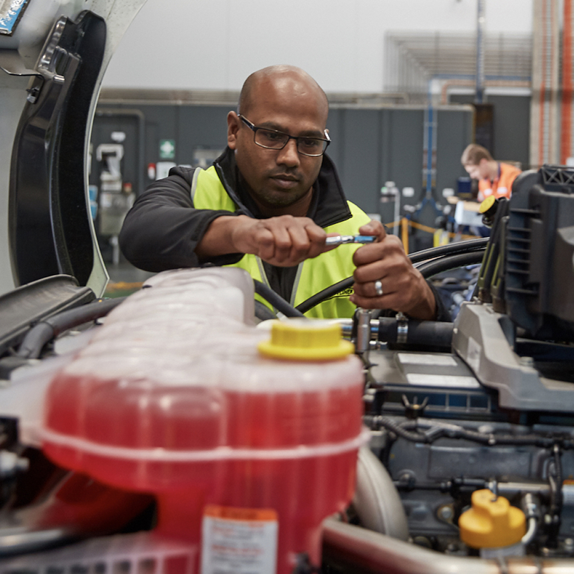 Truck Parts & Servicing | Freightliner