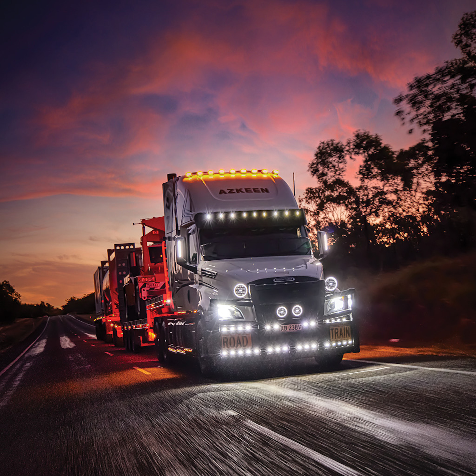 Road Train Australia | Freightliner